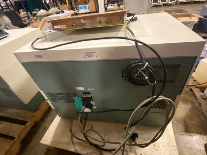 (1) BD FACSCalibur Flow Cytometer for sale