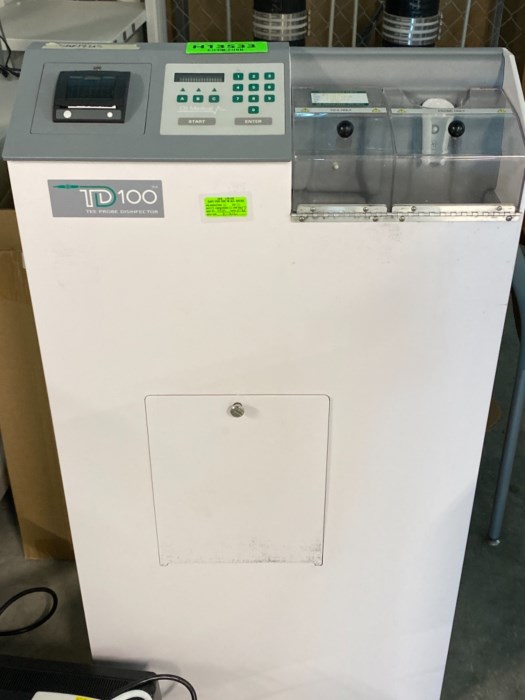 (1) CS Medical TD 100 Tee Probe Disinfector for sale