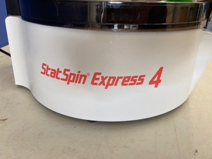 (1) Iris StatSpin Express 4 Horizontal Centrifuge for sale