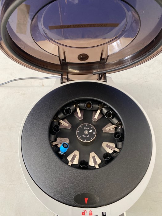 (1) Iris StatSpin Express 4 Horizontal Centrifuge for sale