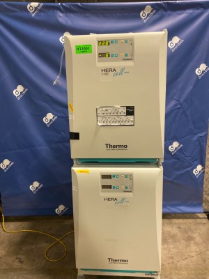 (1) Thermo Hera Cell 150 Double Stack Incubator for sale