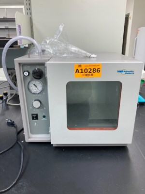 (1) VWR Vacuum Oven (B2-2.333) for sale