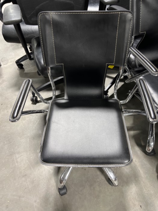 (10) ROLLING BLACK OFFICE CHAIRS for sale
