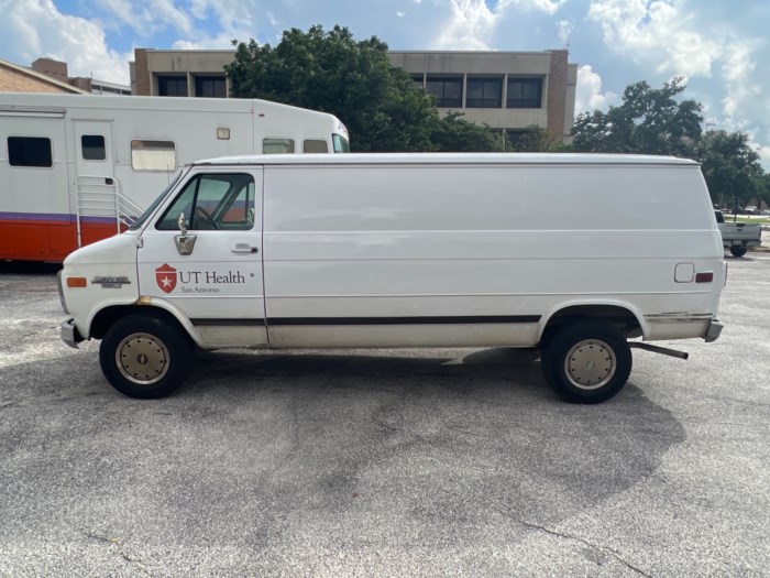 1995 Chevrolet G-Series G30 Van for sale