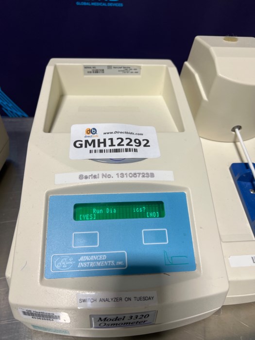 (2) ADVANCED INSTRUMENTS MODEL 3320 OSOMETERS (powers on) for sale