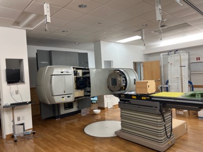 2003-2004 Varian 21EX Linear Accelerator IMRT Treatments for sale