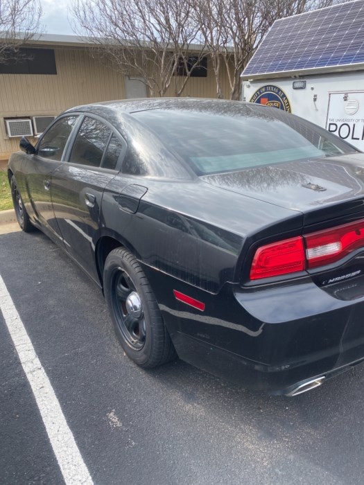 2011 Dodge Charger passenger car, former police vehicle for sale