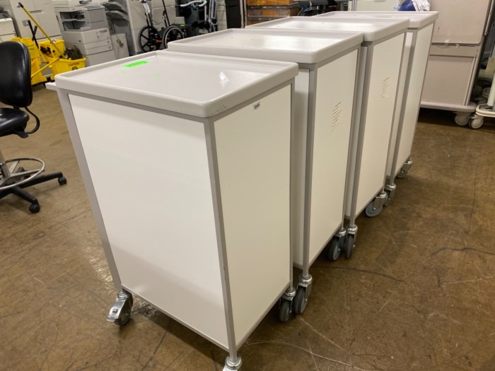 (4) Innerspace Medical Hospital Rolling Carts with Pull Out Drawers for ...