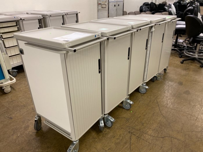 (5) Innerspace Medical Hospital Rolling Carts with Pull Out Drawers for ...