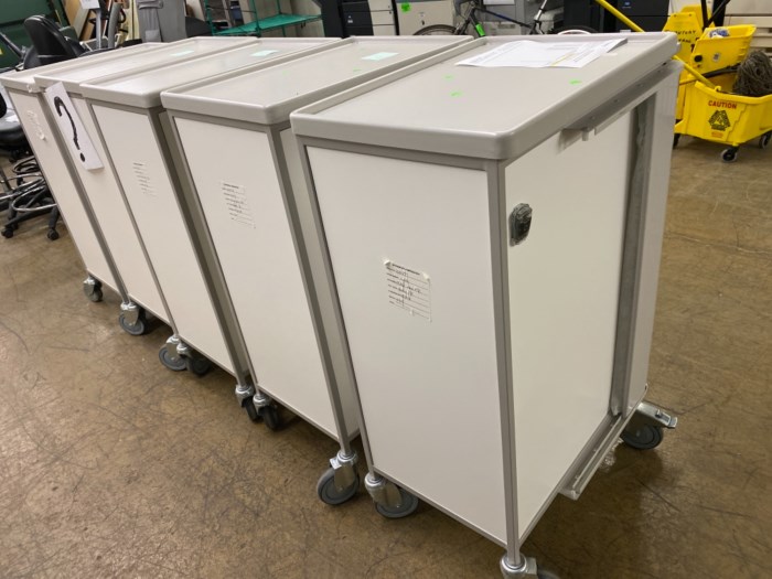 (5) Innerspace Medical Hospital Rolling Carts with Pull Out Drawers for ...