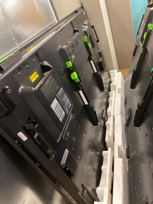 84 inch smart LCD monitor smart TVThanks for sale