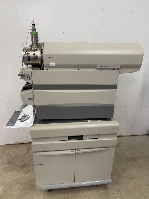 AB Sciex API 3200 LC/MS/MS mass spectrometer for sale
