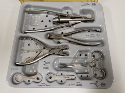Aesculap Cranio Fix Titanium Clamp System Tool for sale