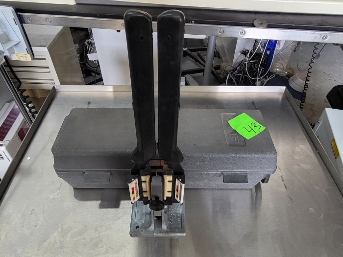 AMP MI-1 BUTTERFLY CRIMP TOOL for sale