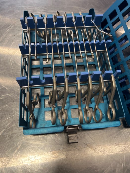 Arthrex AR-2180/w 15 instruments for sale