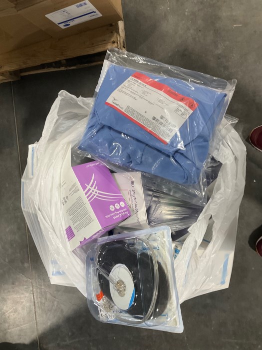 Assorted Consumables ( Surgical Mask, CVL Insertion Pack, V.A.C Veraflo ...