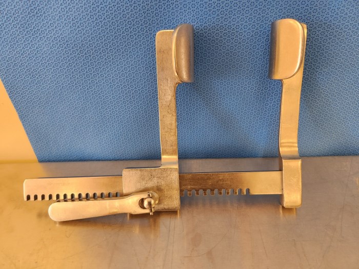 Assorted Surgical Separators for sale