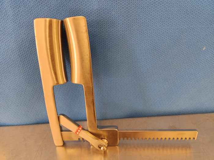 Assorted Surgical Separators for sale