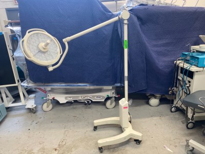 Avante SLS 9000 Surgical Light for sale