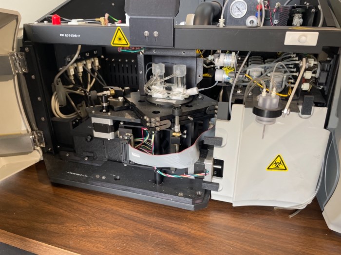 Beckman Coulter Cell Lab Quanta SC Flow Cytometer with MPL for sale