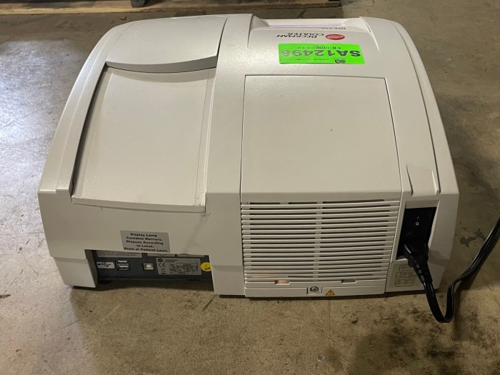 Beckman Coulter DU 730 Life Science UV/Vis Spectrophotometer for sale