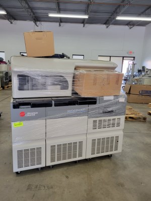 Beckman Coulter UniCel DXC600 Synchron Chemistry Analyzer for sale