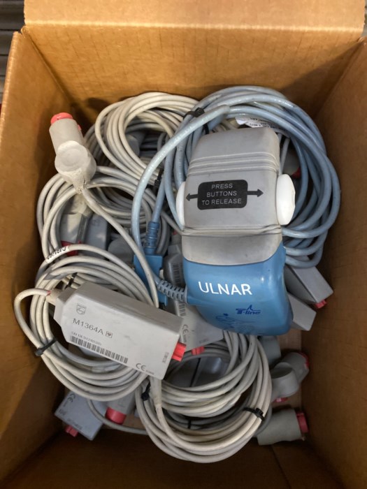 Box with assorted Medical Equipment including Maxima II Staodyn ...