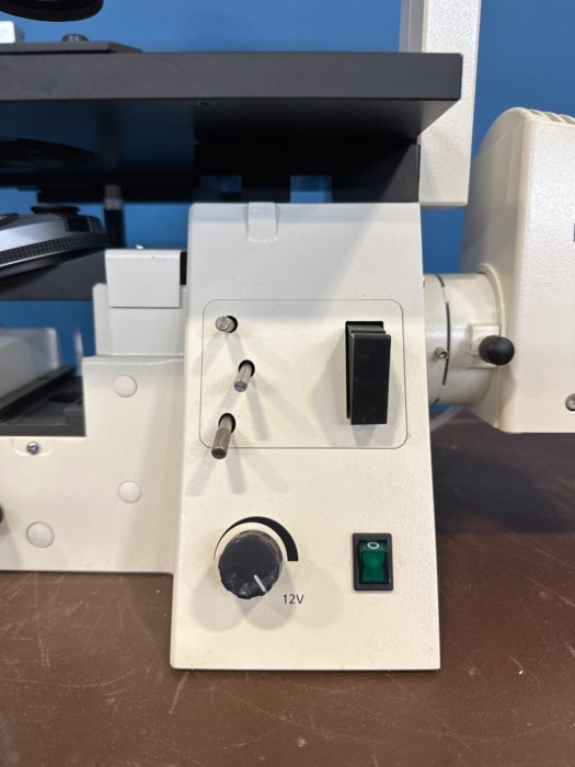 Carl Zeiss Axiovert 40 CFL Microscope for sale