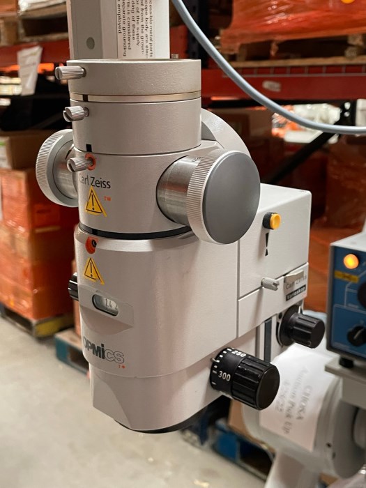 Carl Zeiss Opmics Surgical Microscope for sale