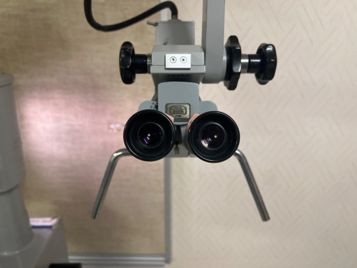 Carl Zeiss Universal S2 Surgical Microscope w/ Super-Lux 40 Power ...