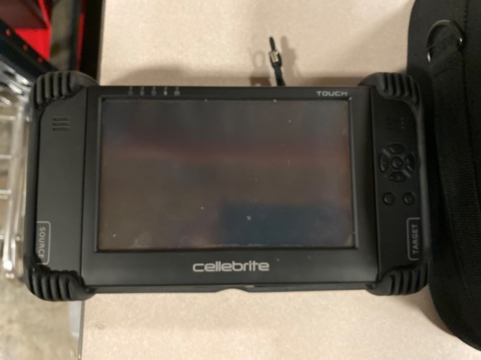 Cellebrite Touch Mobile Cell Phone Data Backup Computer Unit and Cables ...