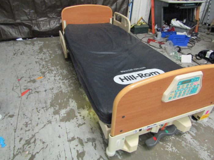 Stryker Spirit High-Low Patient Bed CHG Spirit Bed for sale