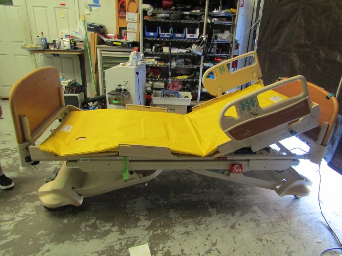 Stryker Spirit High-Low Patient Bed CHG Spirit Bed for sale