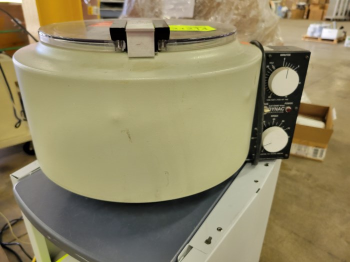 Clay Adams Dynac 420101 Centrifuge for sale