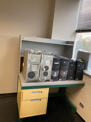 Computer Towers / Office Desk (B3.2.048) for sale