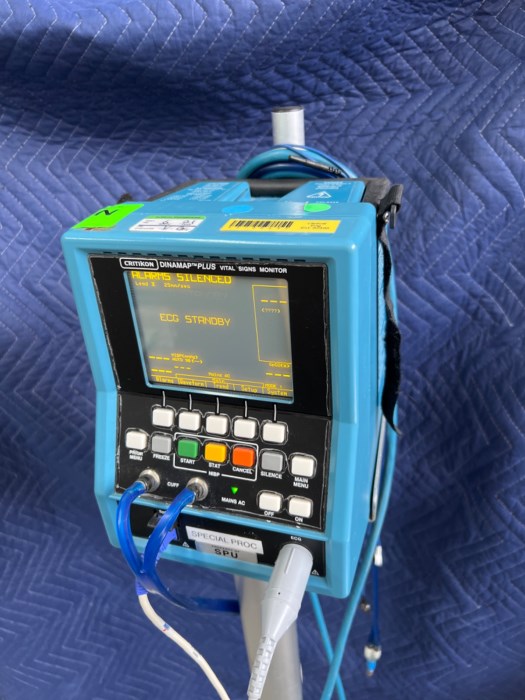 Critikon Dinamap plus Vital Signs Monitor ECG for sale