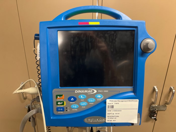 Critikon Dinamap Pro 1000 Vitel Signs Monitor for sale