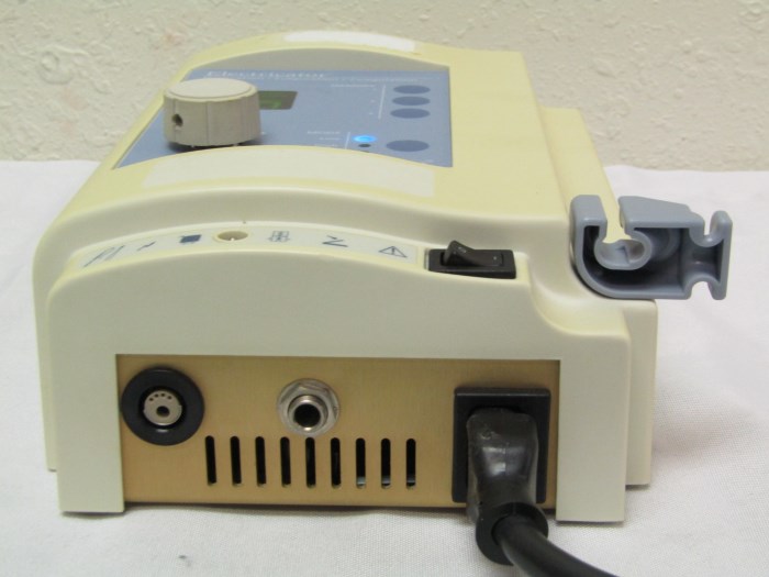 Delasco Electricator Electrosurgical Generator Model 26000 W/ 3 ...