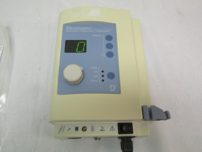 Delasco Electricator Electrosurgical Generator Model 26000 W/ 3 ...