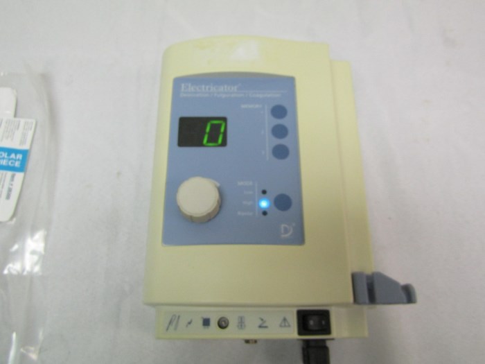 Delasco Electricator Electrosurgical Generator Model 26000 W/ 3 ...