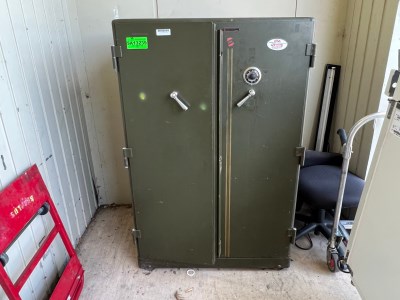 Diebold Safe Manufacturers National Association Fire-Insulated Safe for ...