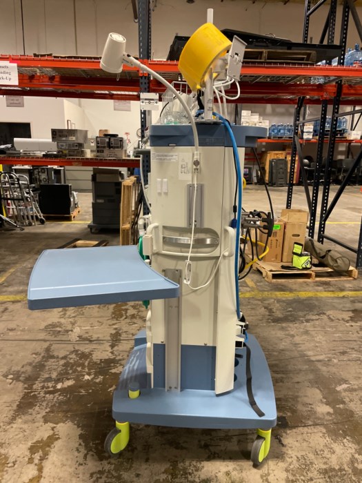 Drager Apollo Anesthesia Machine With CastrGard Accessories *Powers on ...