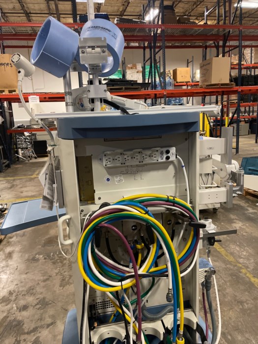 Drager Apollo Anesthesia Machine With CastrGard Accessories *Powers on ...