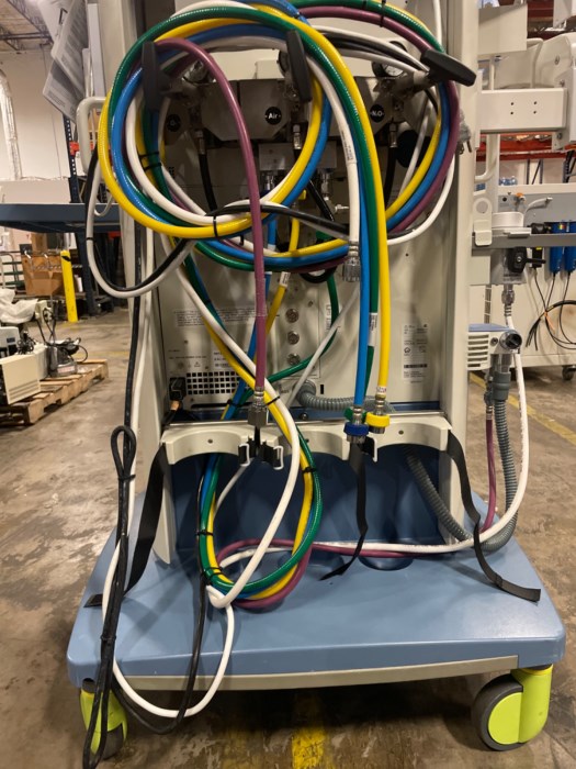 Drager Apollo Anesthesia Machine With CastrGard Accessories *Powers on ...