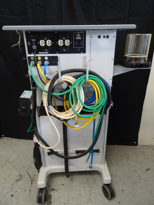 DRE Integra SP II Anesthesia Machine W/ 2 vaporizer for sale