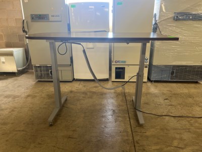 Electrical Adjustable Table for sale