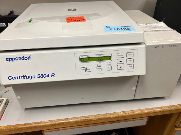 Eppendorf Centrifuge 5804 R for sale