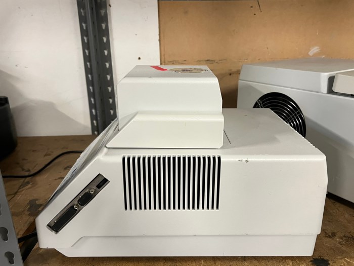 Eppendorf Laboratory Equipment (Lot of 2 Pieces) for sale