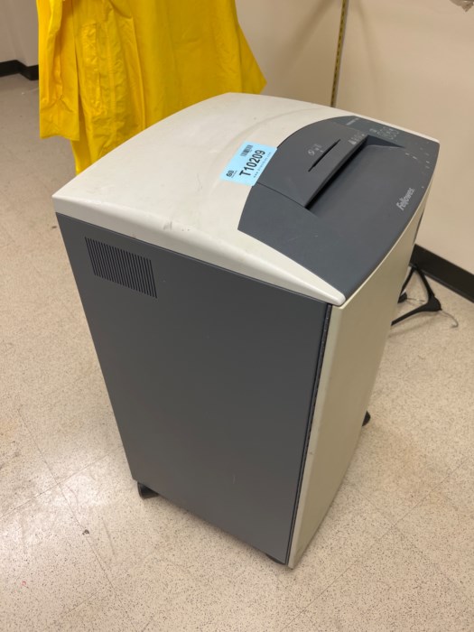 Fellowes powershred 320c-2 for sale