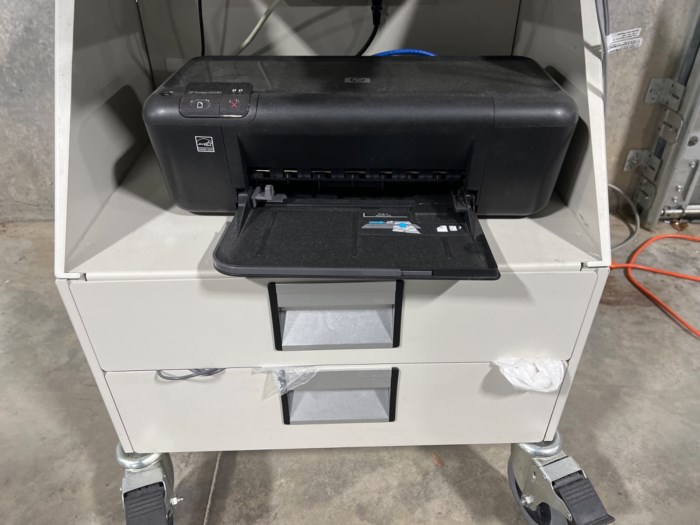 FLO-LAB MODEL 2100 (Powers on) for sale